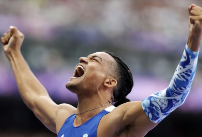 Καραλής: «Βοηθήστε με, δεν μπορώ να αναπνεύσω» | SDNA